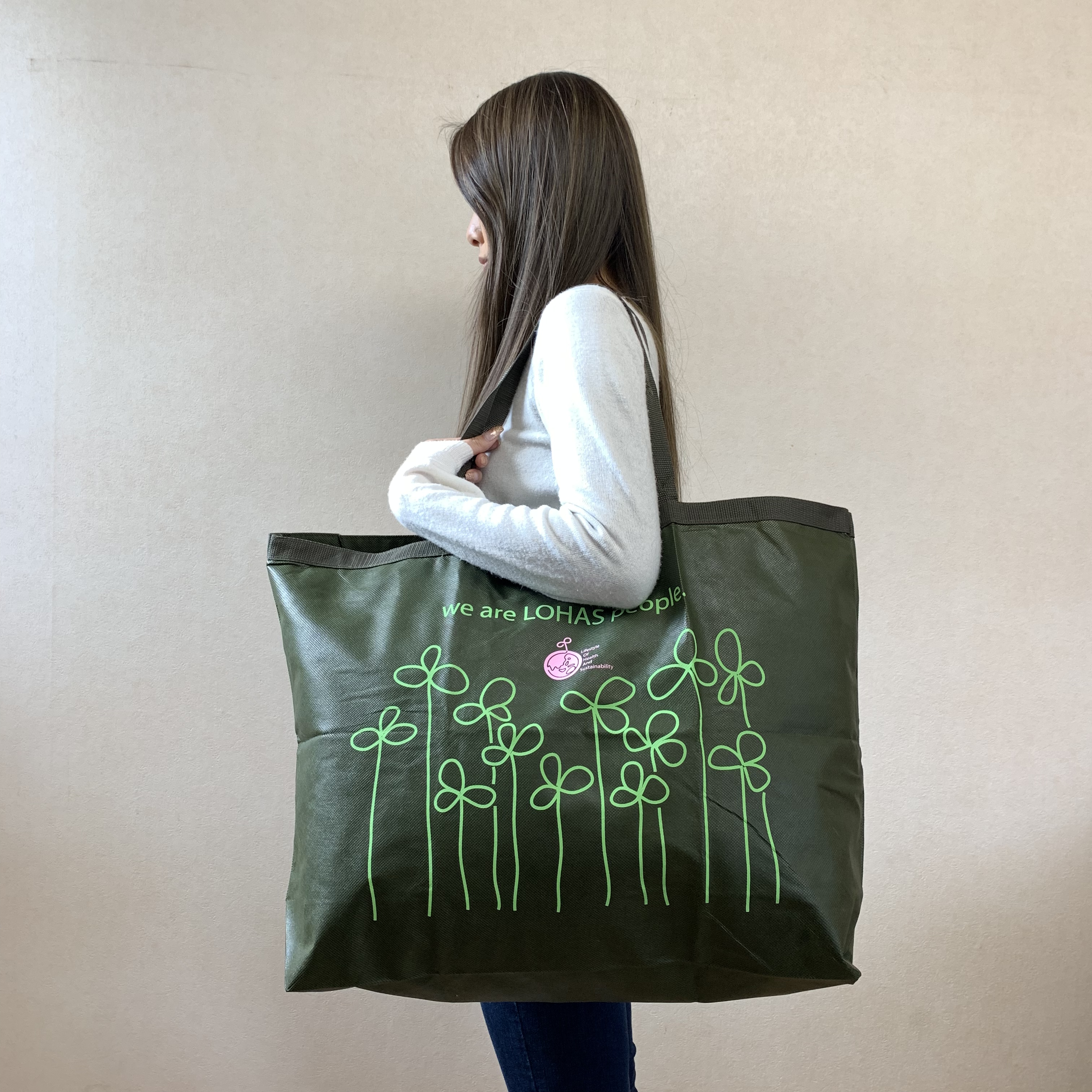 LOHASBAG不織布 ｴｺﾊﾞｯｸﾞ ﾎｯｸ付クローバー モスグリーン ORITANI.EC